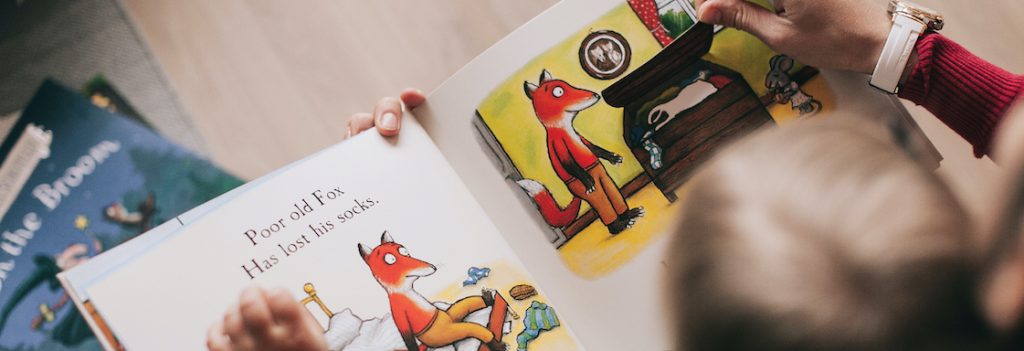 How to Use Books to Promote Communication Skills - Children's ...